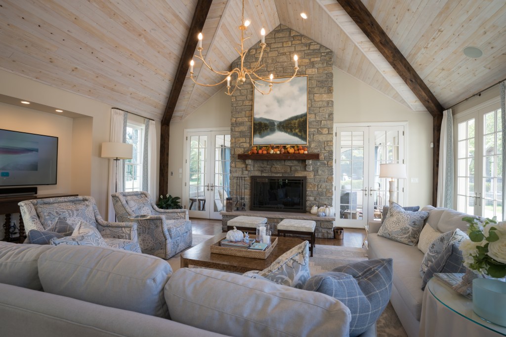The House on The Hill – Anna Lucille Design